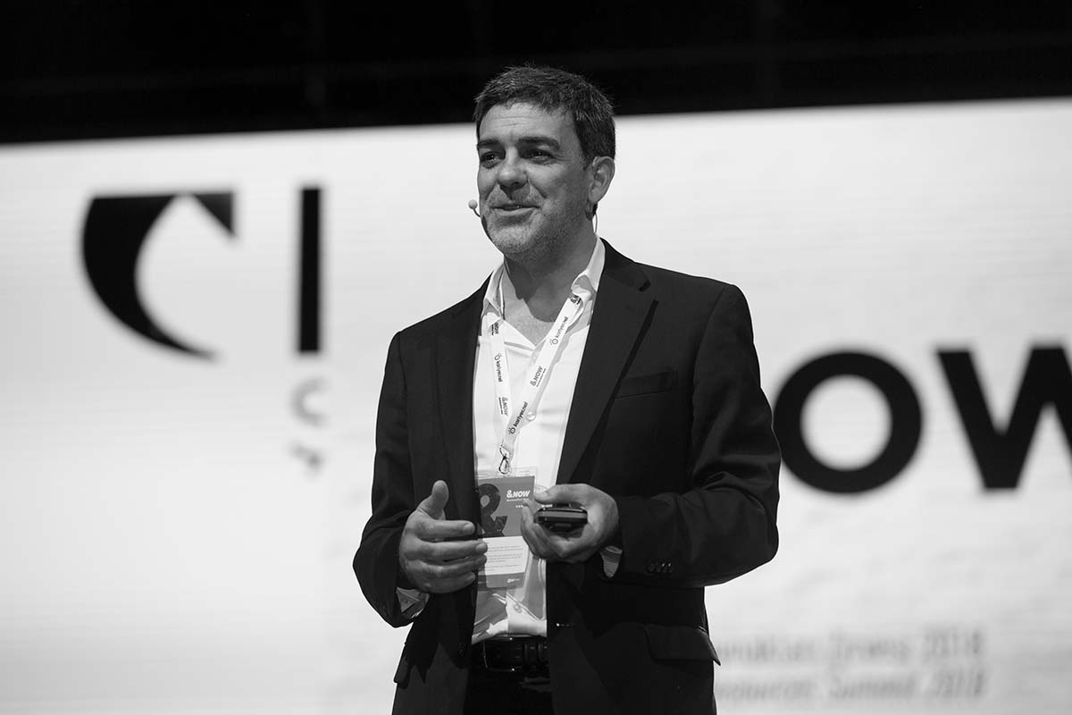 E206 | How to Design a Conducive Culture for the Modern Workplace with ...